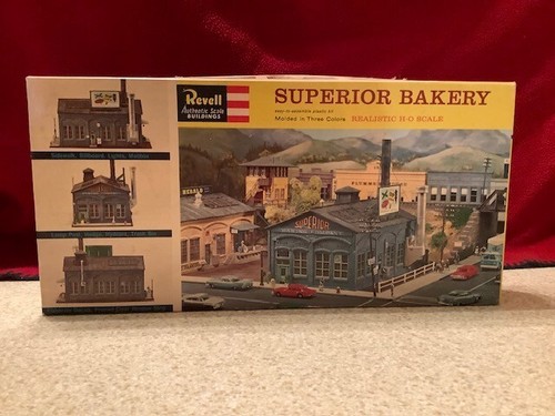 Vintage 1961 Revell Superior Bakery HO scale plastic model kit T-9037: ...