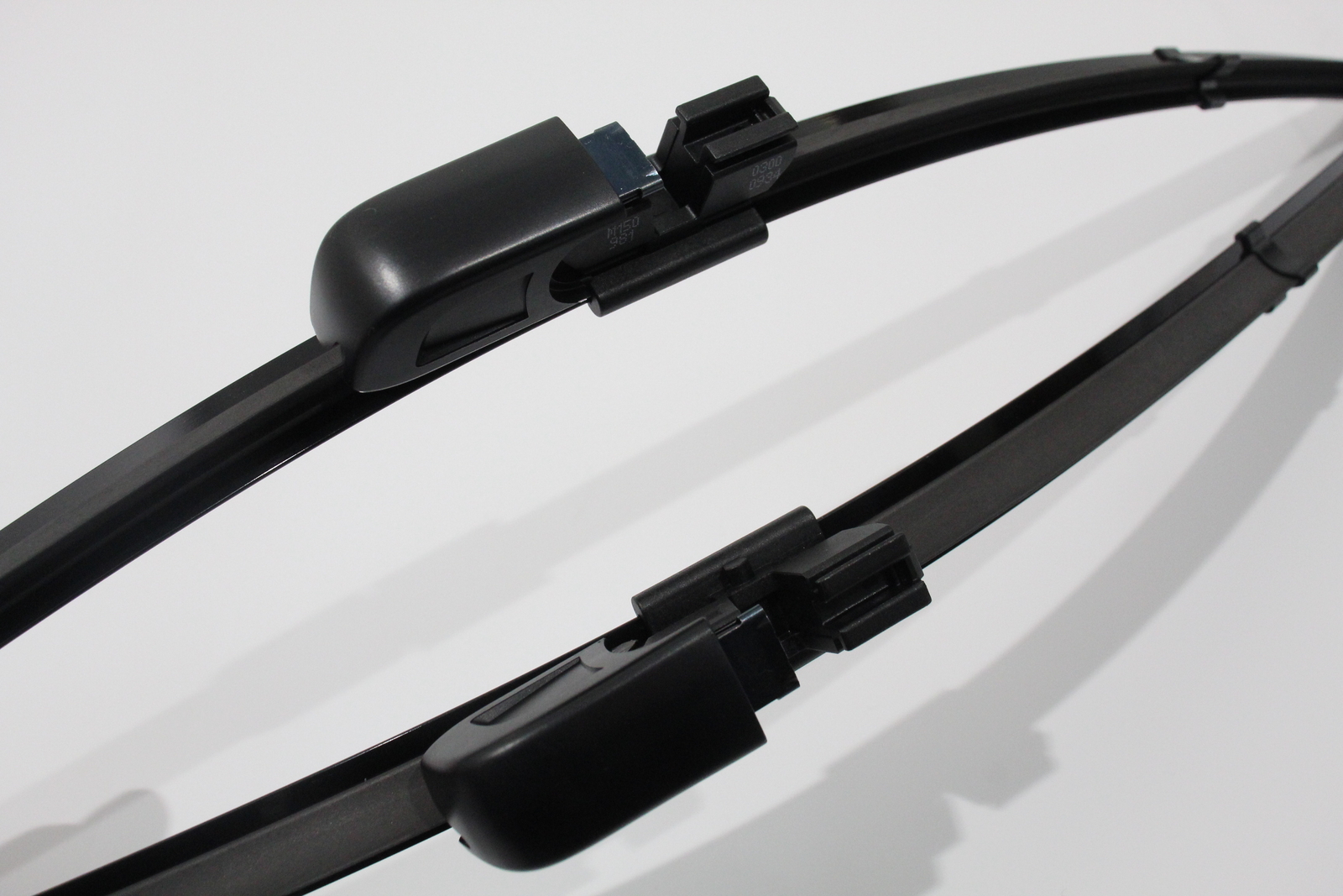 Audi A8 D3 Pair Genuine Wiper Blades Brand New 4E2955425D for sale ...