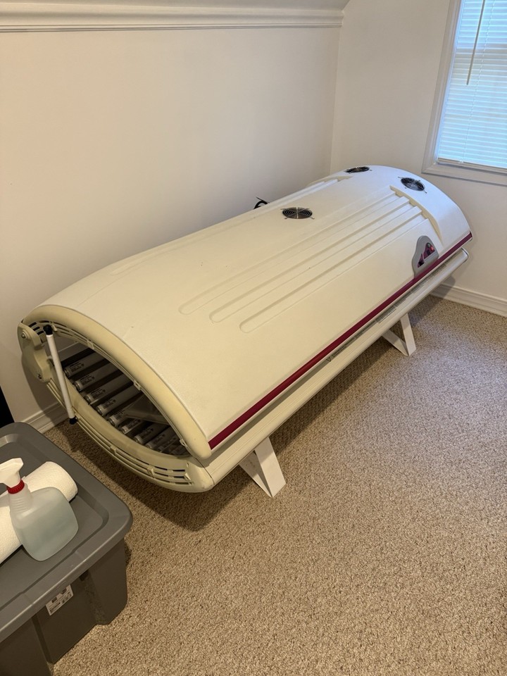 Sunvision Pro 24 SF Tanning Bed! All New Bulbs! | eBay