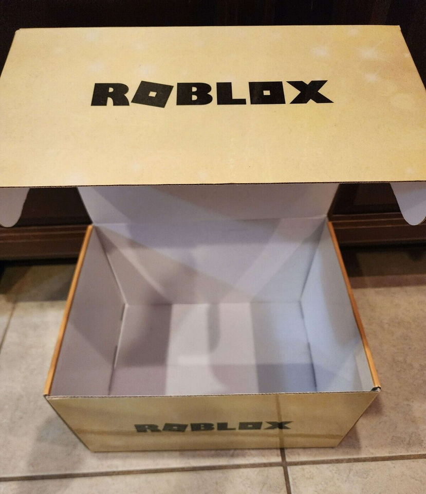 ROBL0X Toys Celebrity Series Authentic Marketing Box! ‼️EXTREMELY RARE‼ ...
