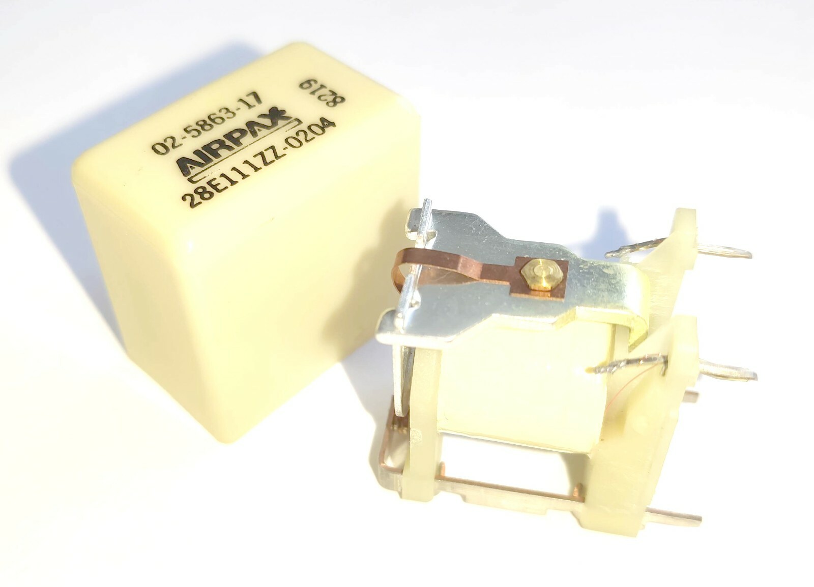 Airpax Relay 12V DC 12VDC SPDT 29x29x19mm | eBay