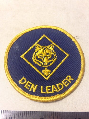 BSA CUB SCOUT DEN LEADER PATCH NEW OLD STOCK NICE | eBay