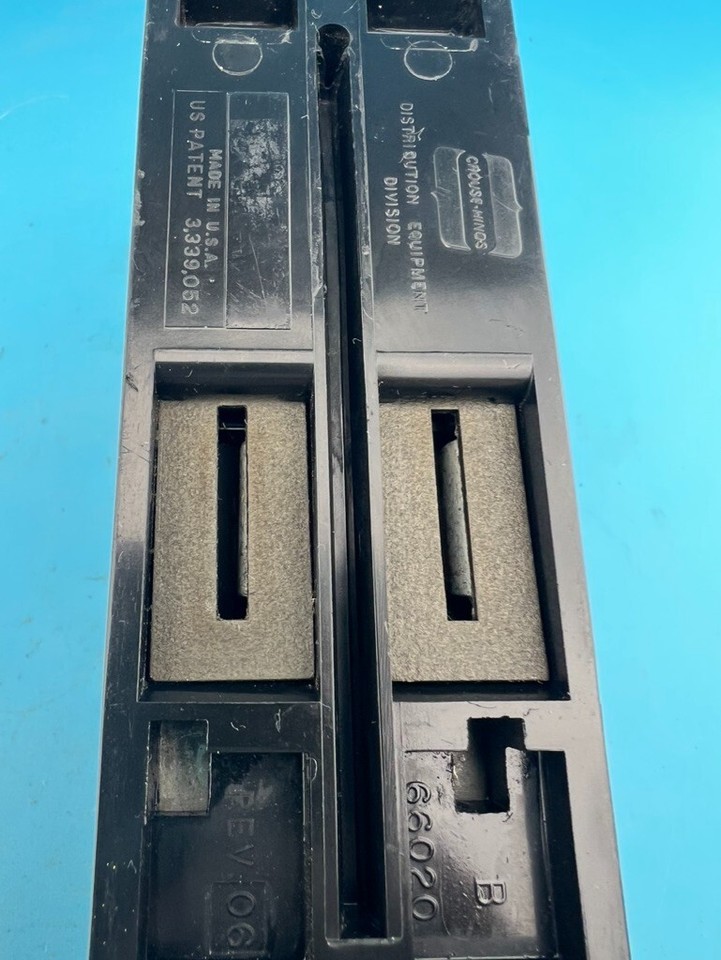 Murray Crouse-Hinds 200 Amp 2 Pole MD Circuit Breaker MD2200V 200A Face ...