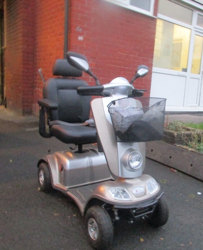 Kymco mobility scooter Geo 8 hardly used, 8 mph, purchased direct from ...