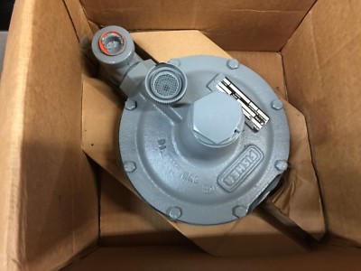 NEW IN BOX FISHER PRESSURE REGULATOR Y690-7 | eBay
