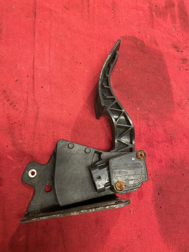 11 INT BENDIX Accelerator FUEL, THROTTLE, Pedal WILLIAMS CONTROL 134734 ...