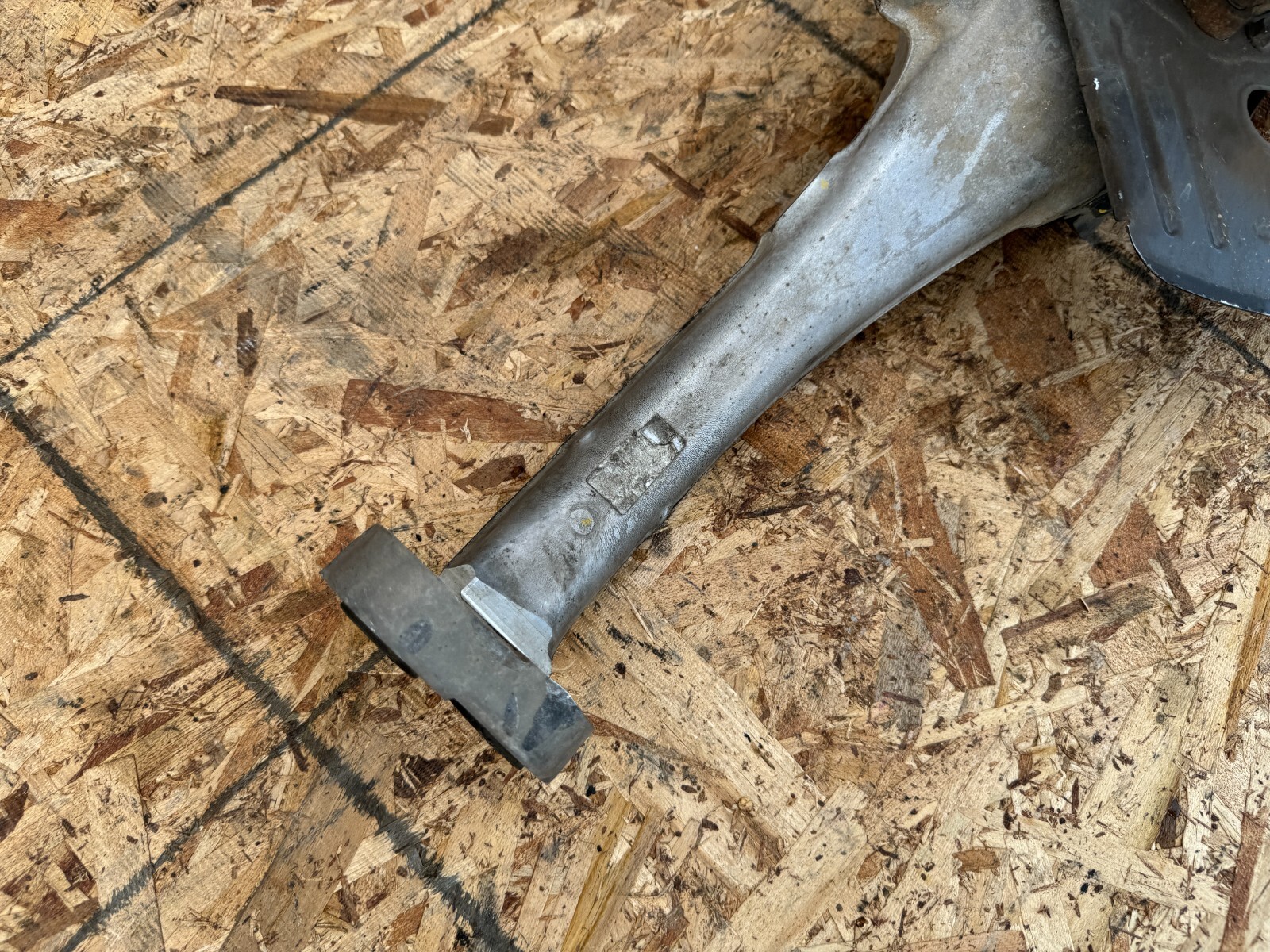 HYUNDAI GENESIS SEDAN & G80 G90 15-20 OEM FRONT LEFT DRIVER SPINDLE ...