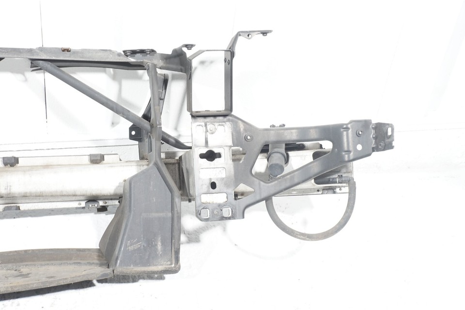 04 05 06 07 BMW 530i 525i E60 FRONT END RADIATOR SUPPORT W ...