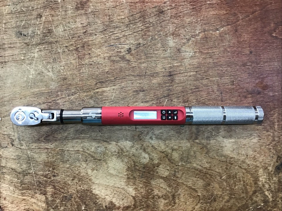 Snap-On ATECH1FS300 Digital Torque Wrench 1/4”Drive Flex Head 15-300 IN ...