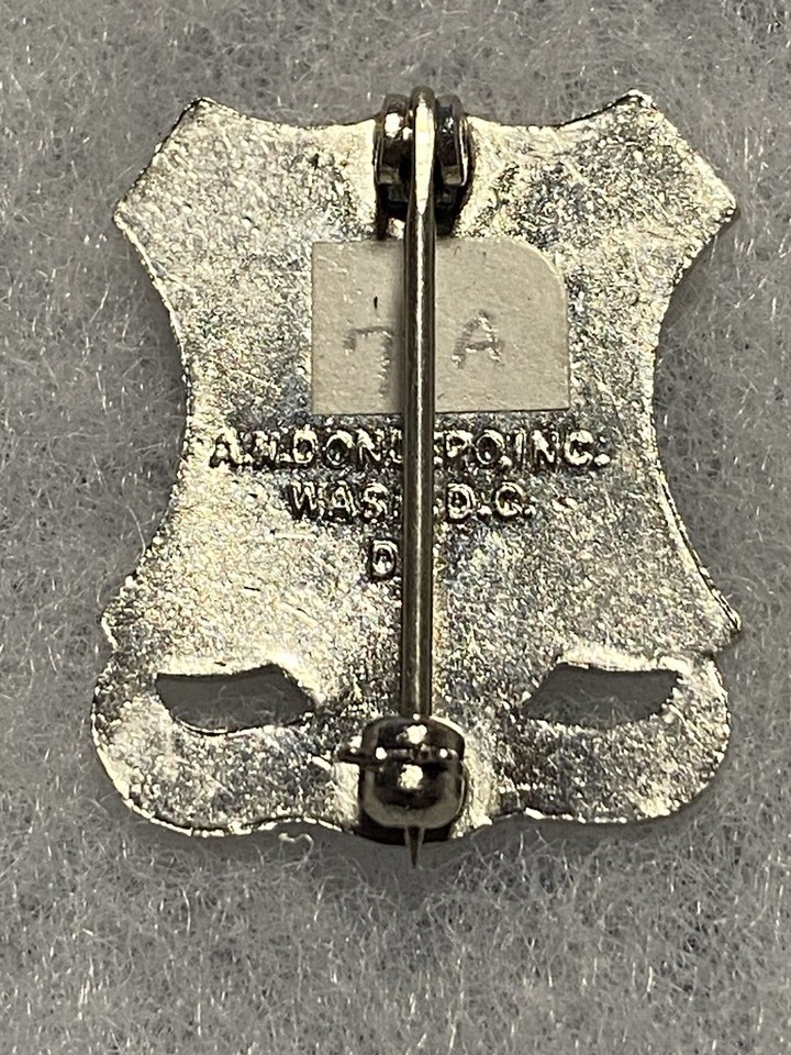 WW2 US Army Distinctive Unit Insignia Crest 71st Coastal Artillery | eBay