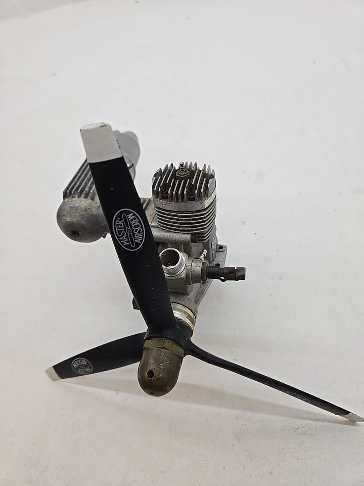 Thunder Tiger Pro 46 Engine w/ Muffler & Glow Plug M8 #4 | eBay