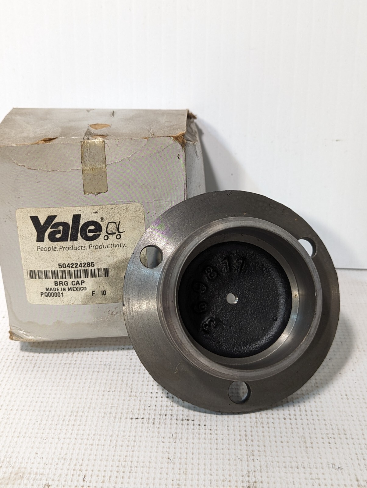 Yale 504224285 Steer Bearing Cap | eBay