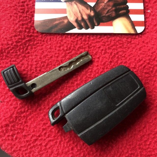 Genuine OEM Keyless Entry Transmitter for BMW 66126986583 for sale ...