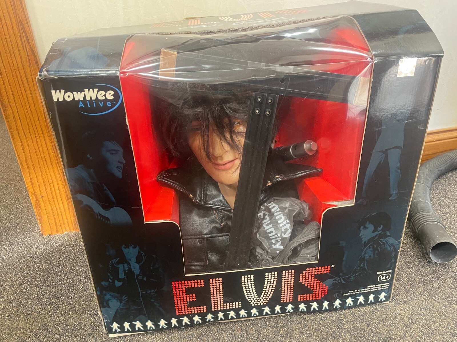 Wowwee Alive Elvis singing, dancing, and karaoke! Collectors item! | eBay
