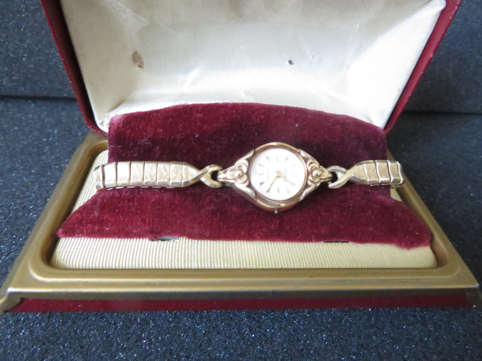 Vintage Onsa 17 Jewel 1960's Swiss Made 10k Gold filled Watch in case ...