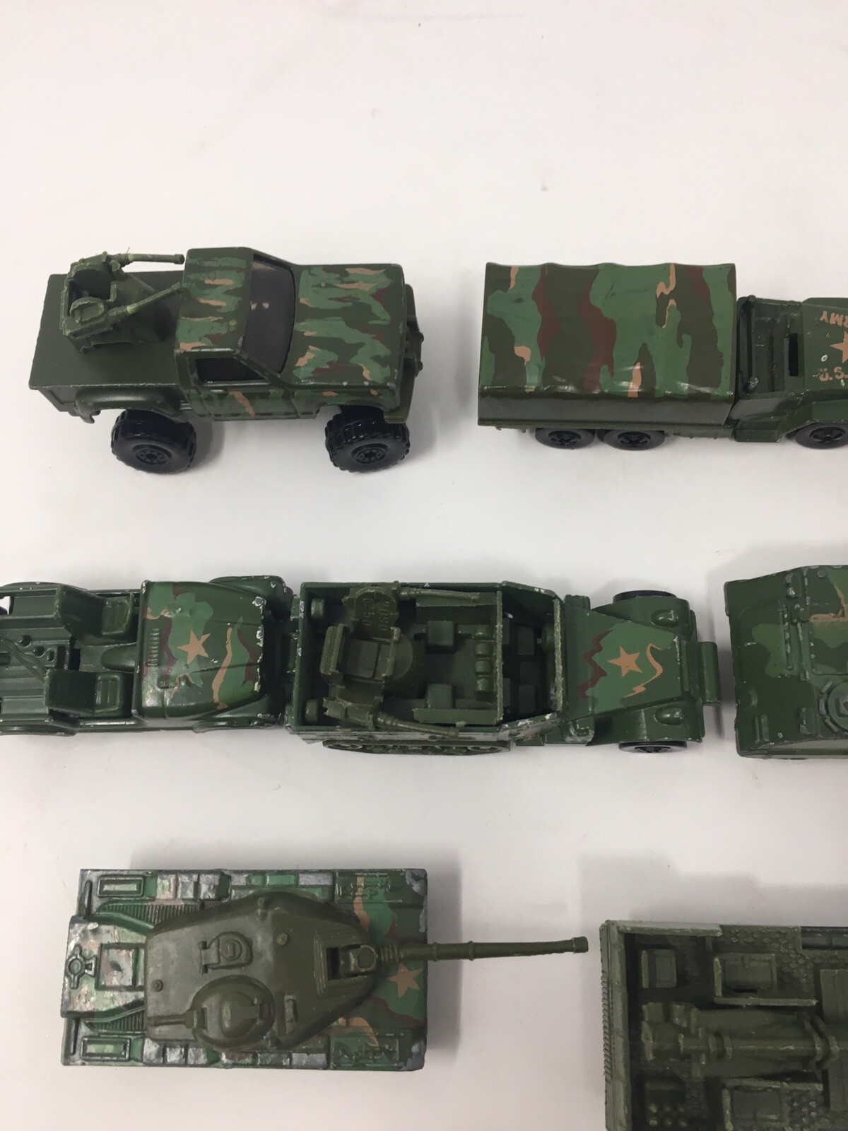 HOT WHEELS MILITARY LOT OF 11 DIFFERENT TANKS JEEP TRANSPORTERS | eBay