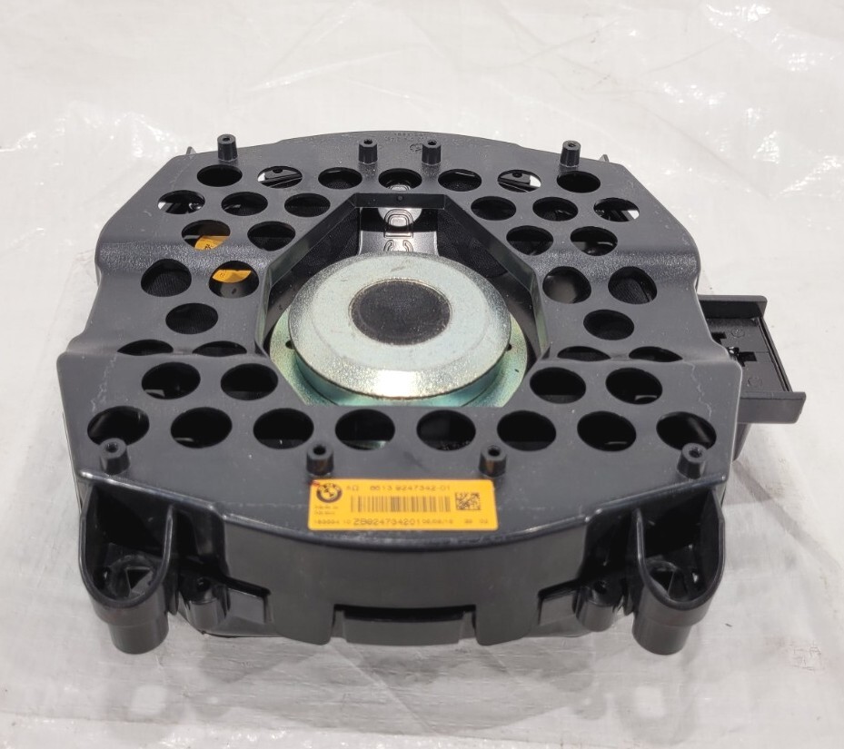 2011-2017 BMW X3 F25 FRONT RIGHT PASSENGER SIDE FLOOR SUBWOOFER SPEAKER ...