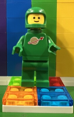 LEGO Classic Spaceman Green Minifigure W/ Surprise Accessory | eBay