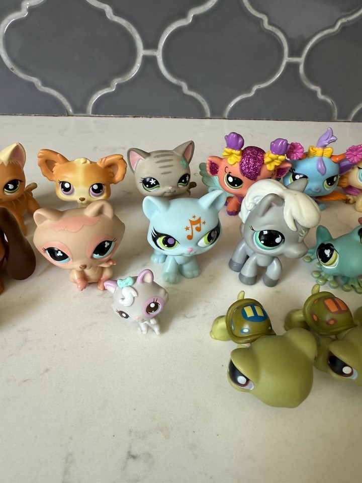 Hasbro Littlest Pet Shop LPS Lot Assorted Pieces Mini Pets Figures 2000’s | eBay