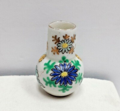 Vases - Chinese Porcelain Miniature
