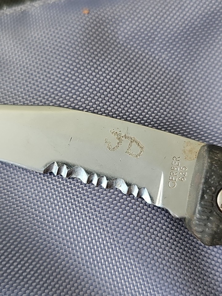 Gerber 625 Gator Folding Knife Serrated Blade USA, Portland, Oregon Pre ...