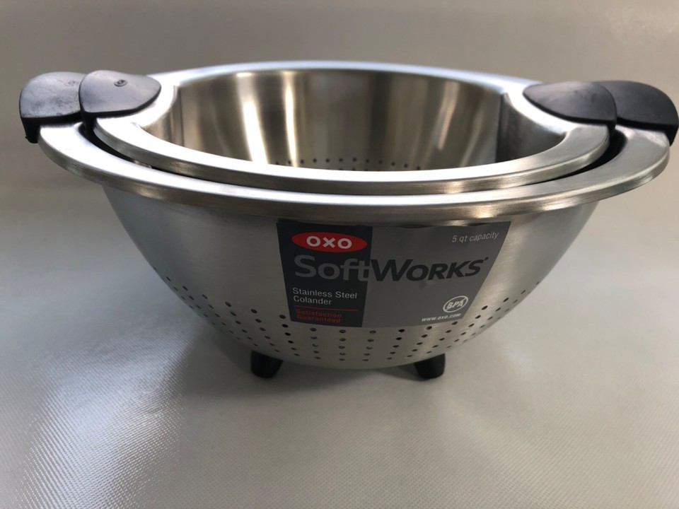 New OXO Good Grips Stainless Steel Colander Stainer Set - 5 Quart and 3 ...