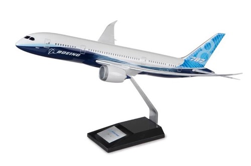 PacMin Boeing 787-800 Dreamliner House Color Desk Display 1/144 Model ...