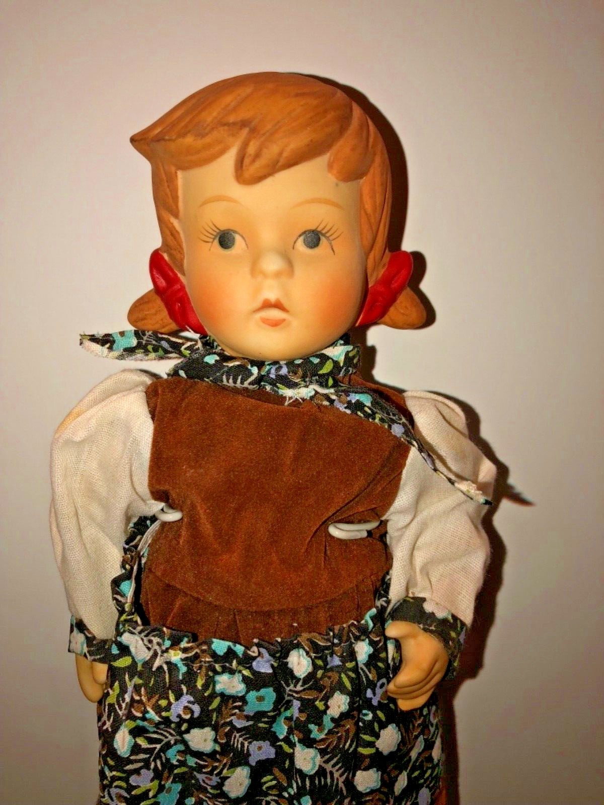 VINTAGE M.I. HUMMEL GOEBEL DOLL BY OUMLET "GRETEL" PORCELAIN DOLL 10 ...