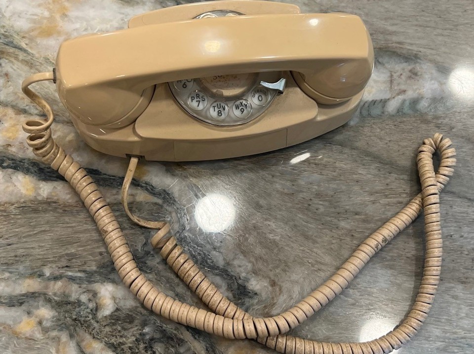 Vintage "Princess" Bell Sytem Western Electric Rotary Phone (cream ...