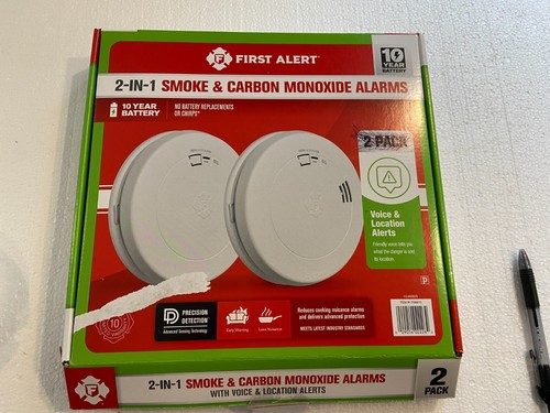 First Alert Voice & Location Alerts 2-in-1 Smoke & Carbon Monoxide ONLY ...