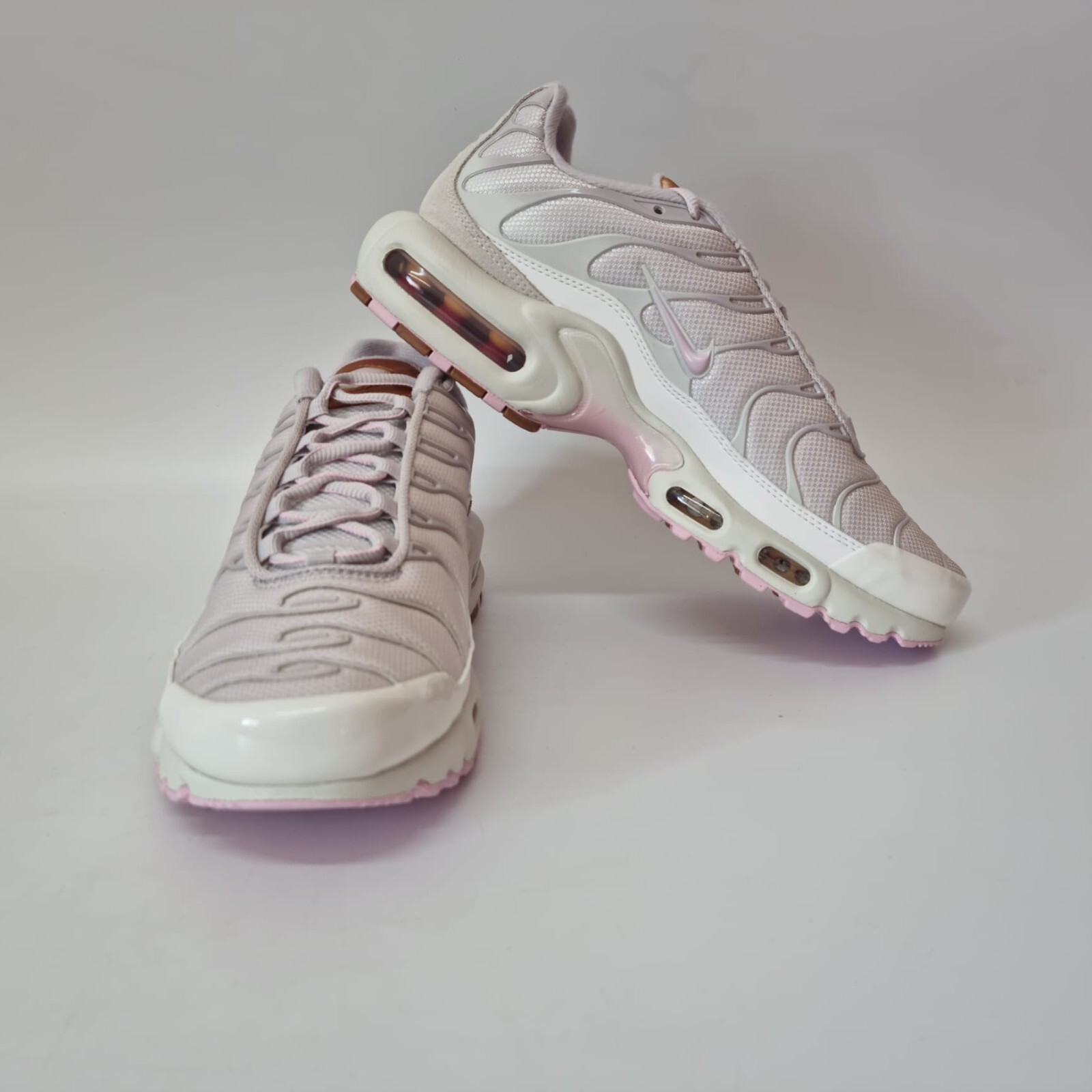 Nike Air Max Plus TN Tuned Pink Foam Grey Trainers Womens Sneakers 8.5 ...