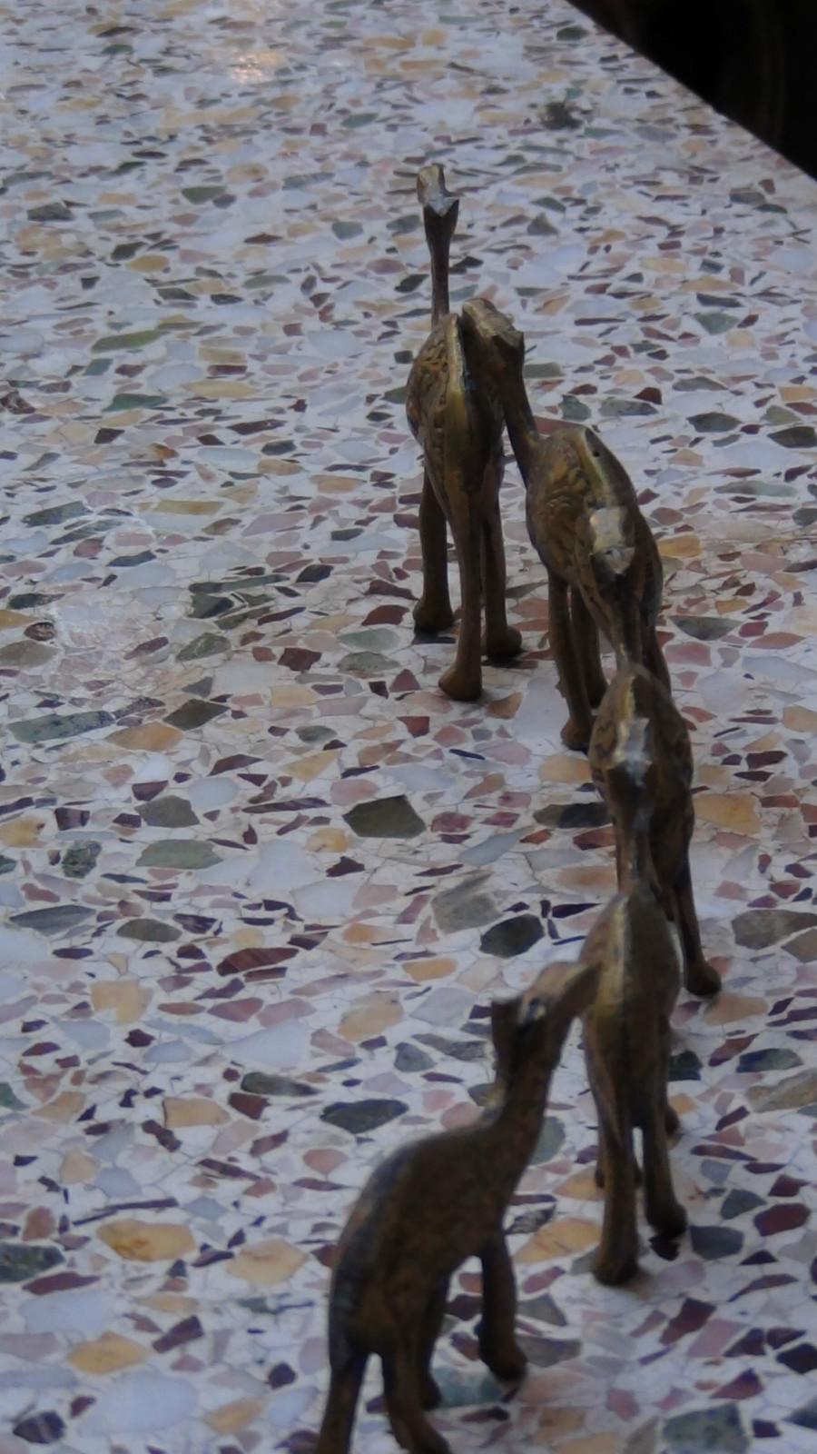 ANTIQUE CHINESE BRONZE 5 CAMALS CARAVAN STATUES | eBay