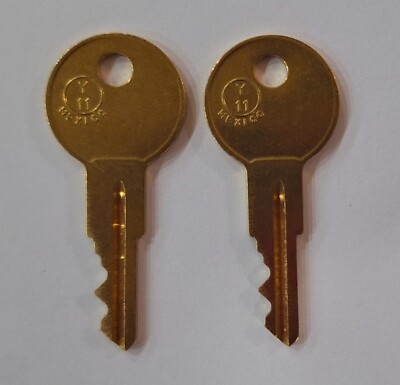 PRM531 Two Keys for SnugTop Camper / Timeline pickup/RV Topper Pop Out ...
