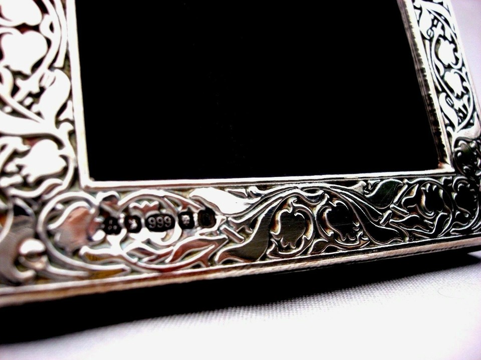 Pretty Finest 999 Quality Silver Hallmarked London & Britannia Marks ...