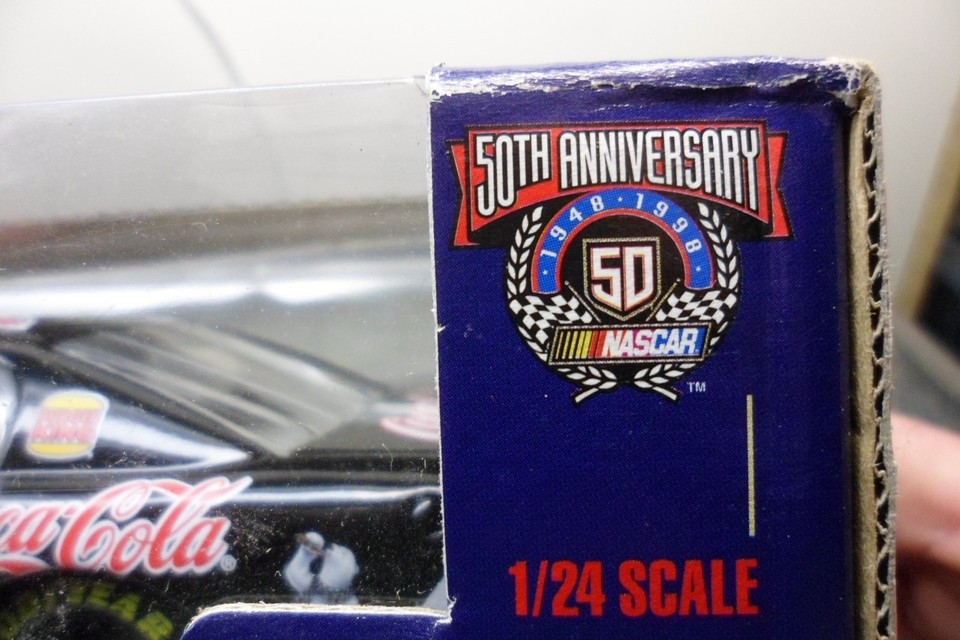 Winners Circle 1:24 Scale Dale Earnhardt Jr Coca Cola Polar Bear ...