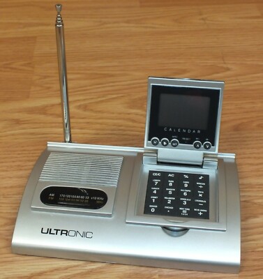 *FOR PARTS* Genuine Ultronic (T524B) Desktop AM/FM Radio With Calendar ...