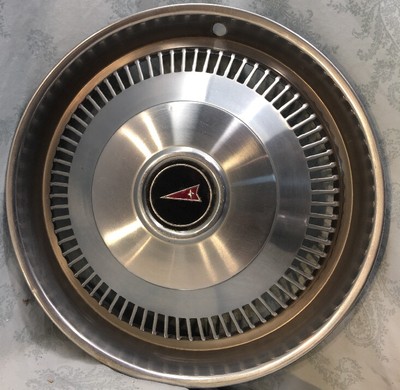 VINTAGE 14" OLD PONTIAC HUB CAP~RECENT ESTATE FIND | eBay