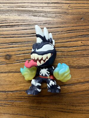 Funko Mystery Mini Venom VENOMIZED CAPTAIN MARVEL WM EXCLUSIVE Glow In ...