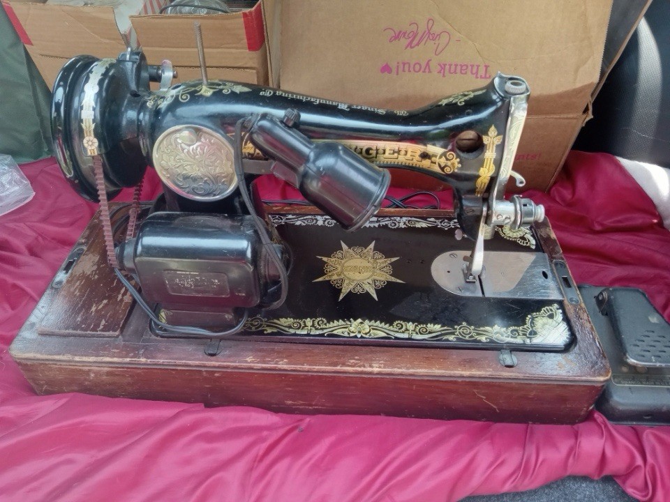 🍊Vintage 1940s Singer Sewing Machine Sphinx Model w/ Foot Pedal No ...
