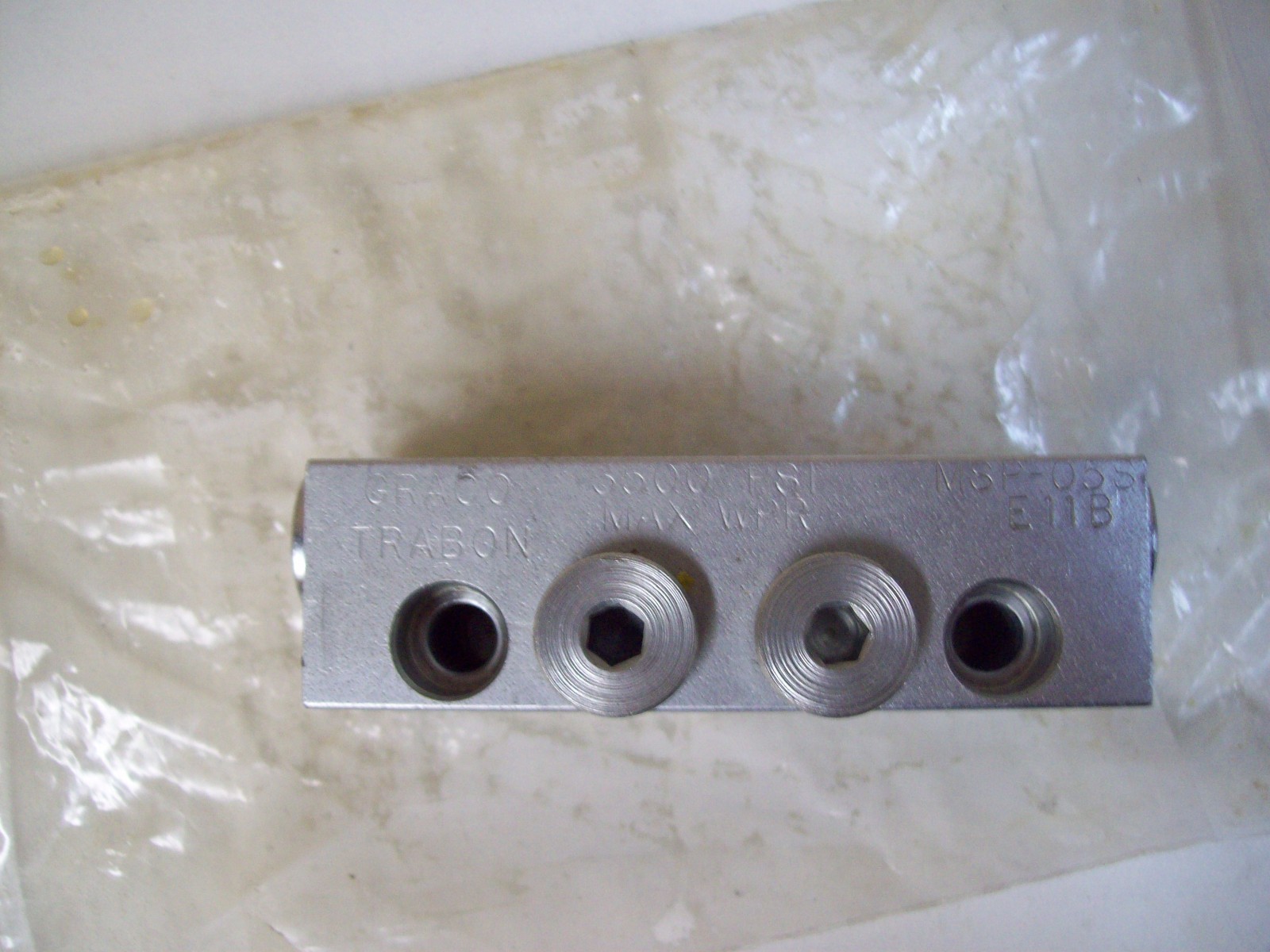 GRACO TRABON MSP-05S MODULAR DIVIDER VALVE - NEW - FREE SHIPPING | eBay