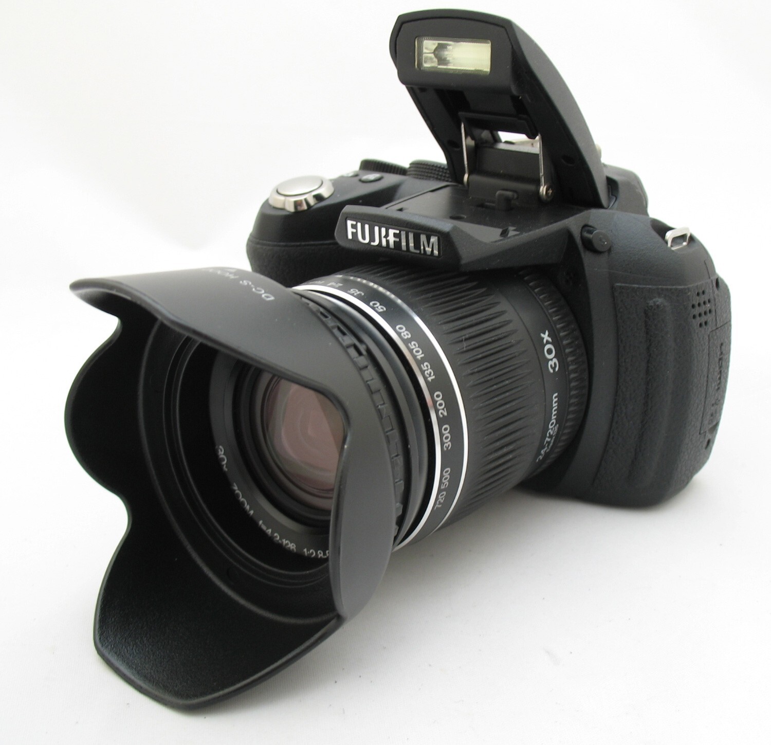 Fuji FinePix D-SLR style HS10 Bridge Camera 24-720mm 30x Zoom Lens +4GB ...