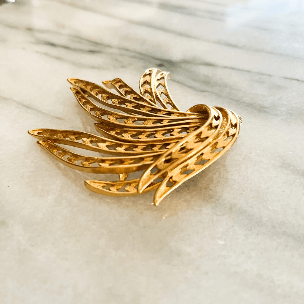 Vintage Large Monet Brooch Gold Toned Pin Retro Cotta… - Gem