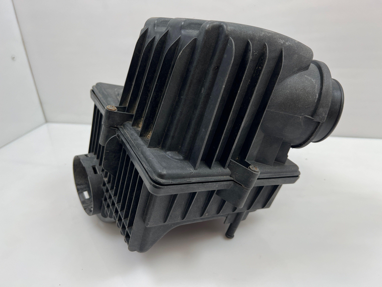 2015 2016 Jeep Renegade 2.4L Engine Air Cleaner Box Assembly OEM ...