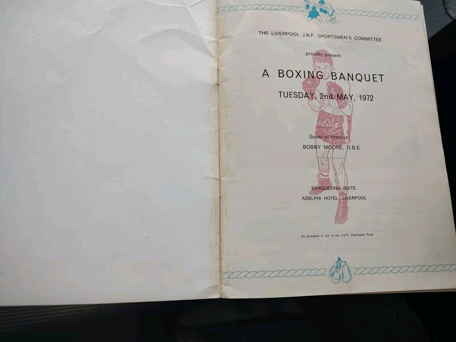 1972 Boxing Menu Auto'd by Bobby Moore, | Grelly UK