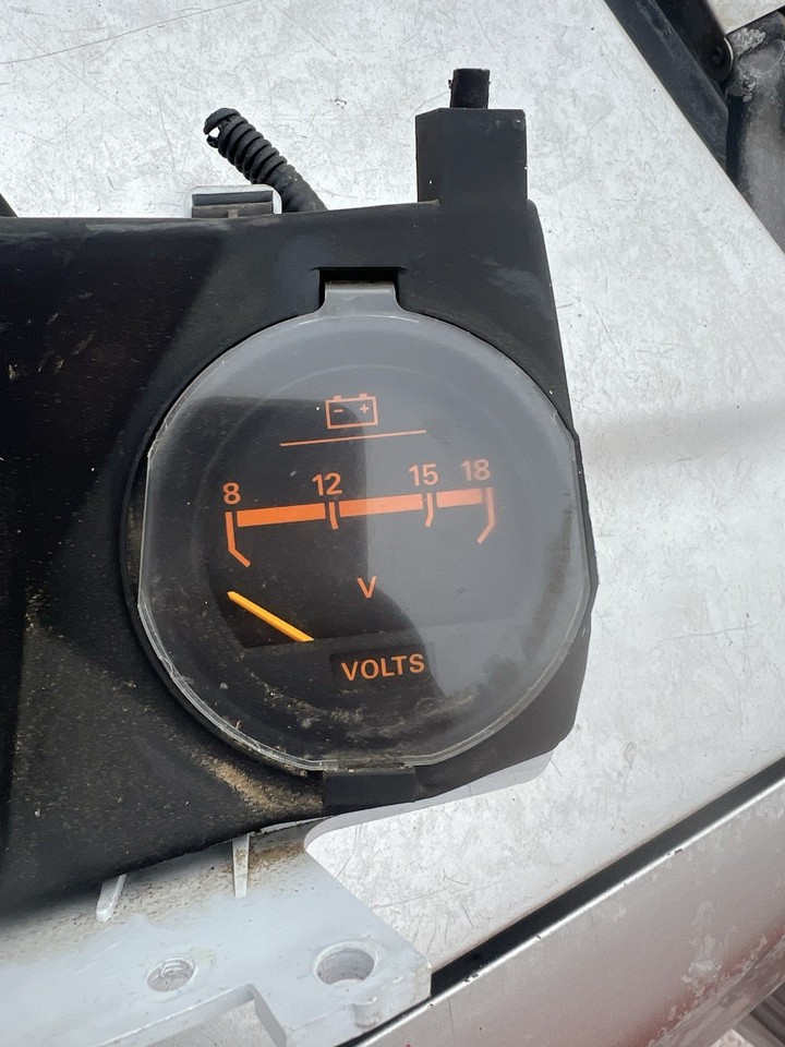 1984-1989 Nissan 300ZX Z31 VG30E Oil Pressure & Battery Voltage Gauge ...