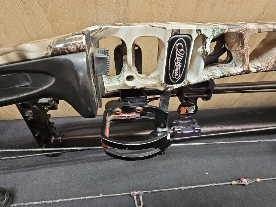 Mathews Triax Compound Bow (70lb/28” Draw) | eBay