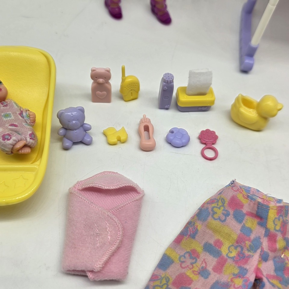 Barbie Happy Family Pregnant Midge Bump, Baby, Crib, Clothes ...