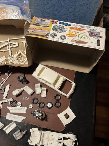 Vintage Mpc 1/25 - ‘76 Chevy Vega Model Kit RARE Also 5 Other Cars +all ...