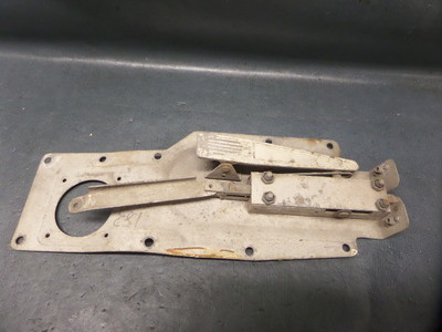 CESSNA 182 210 AIRCRAFT AVIATION RIGHT SIDE CABIN DOOR LATCH MECHANISM ...