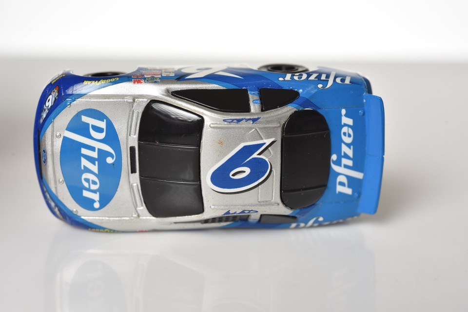 LIFE LIKE Slot Car - #6 PFIZER MARK MARTIN NASCAR | eBay